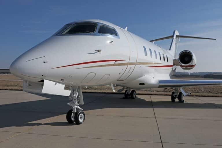 Bombardier Challenger 300 » MIRA Aviation Aircraft