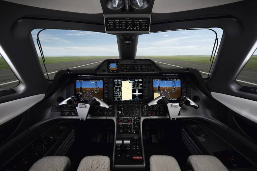 Embraer Phenom 100E » MIRA Aviation Aircraft